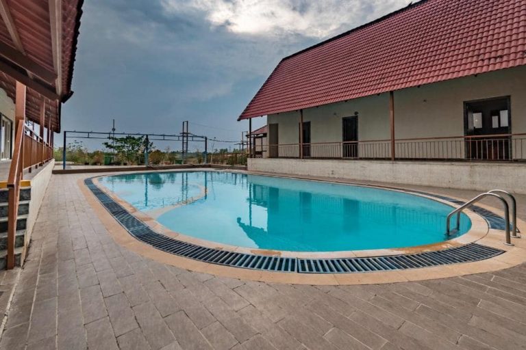 [2023 Updated] 8 Best Resorts In Malshej Ghat
