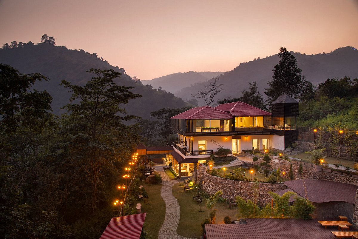 [2023 Updated] 11 Best Resorts in Rishikesh